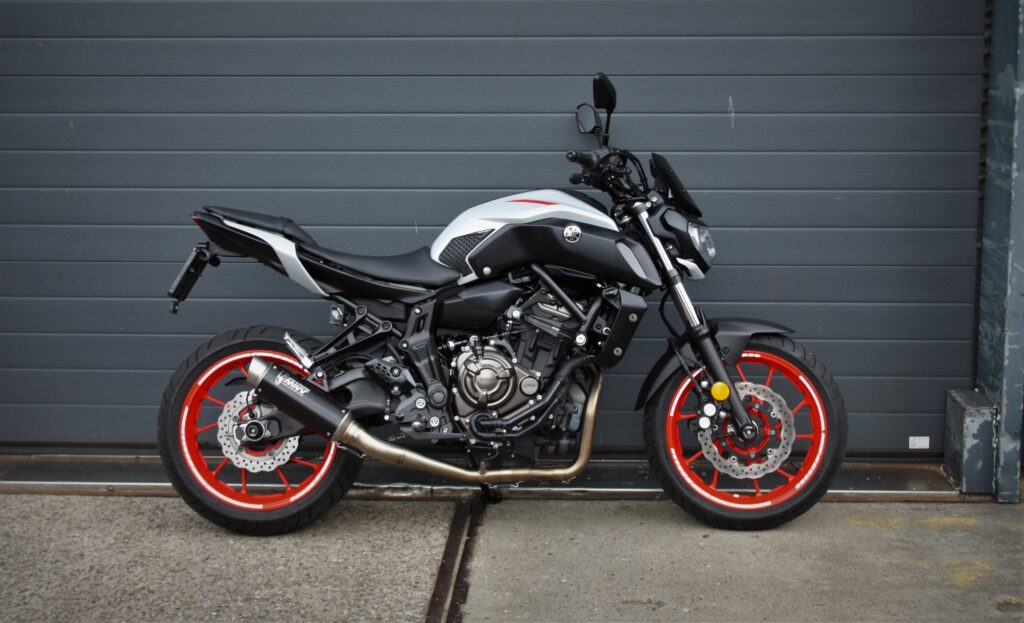 Yamaha MT07 Ice fluo - We Try Harder